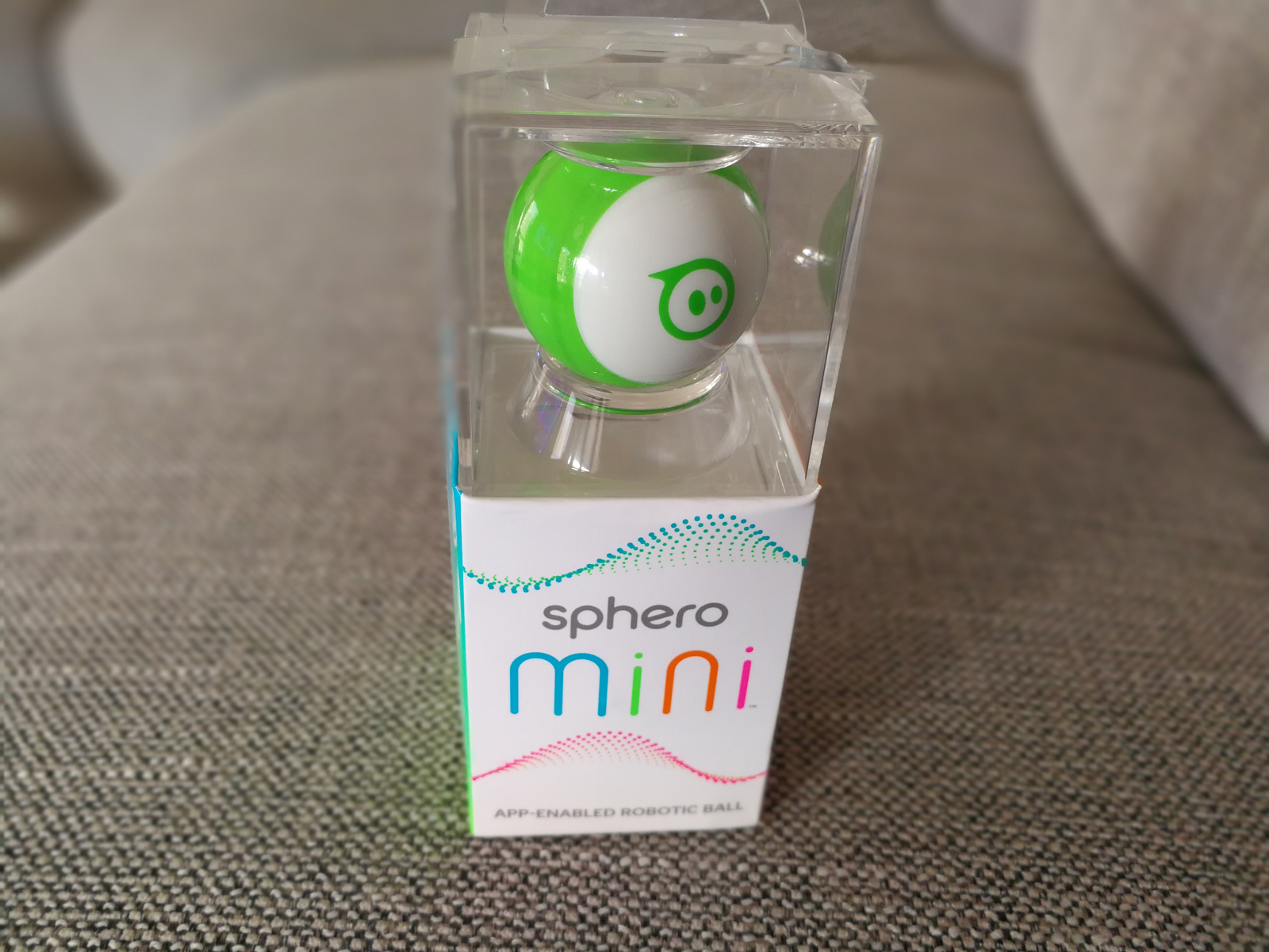 Review: Sphero Mini, the programmable robot - techAU